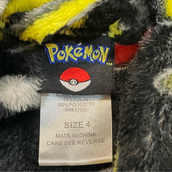 Pokemon | Pajamas | Pokemon Pikachu Pokeball Black Bathrobe Fleece ...